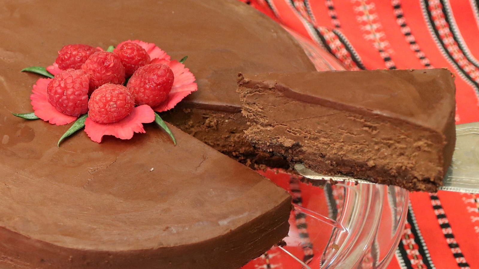 3 Layer Chocolate Cheesecake - Keto Meals and Recipes